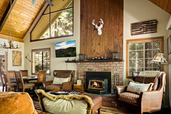 Wilderness Lodge | 4br W/ Lake Access & Deck - Lake Arrowhead, CA