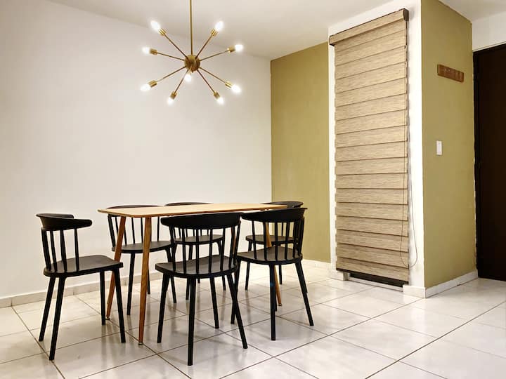 A 5 Min De Plaza Altozano En Fracc. Privado - Morelia