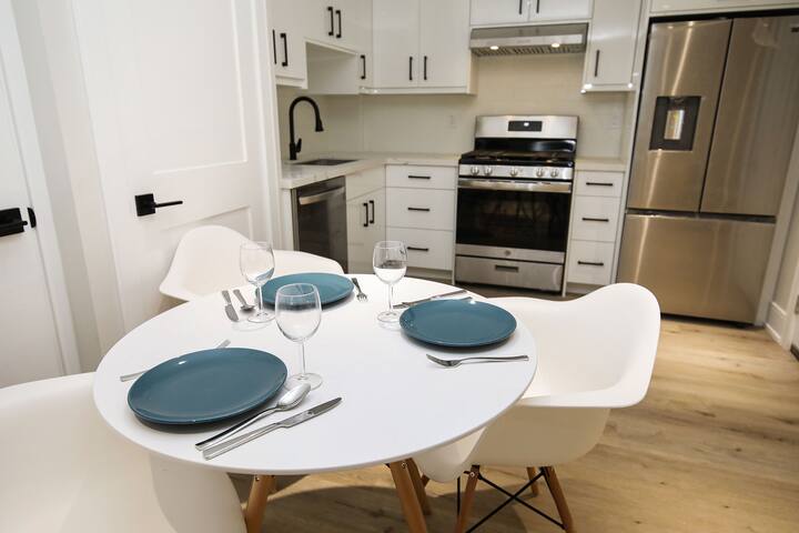 Renovated One Br Little Italy-downtown - Toronto