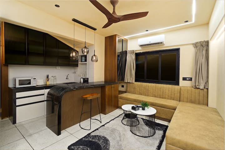 Amber 1bhk Retreat | Quiet Lane In Khar - Mumbai