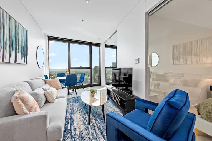 Above The Clouds ~ Cbd 2br W Views, Pool & Parking - Brisbane