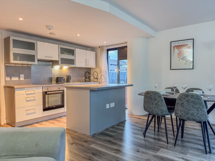 Stylish 2br Apt | Jewellery Quarter + Long Stays - Birmingham