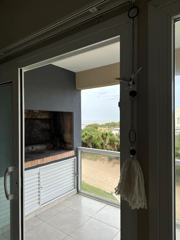 Departamento En Ostende - Pinamar, Frente Al Mar. - Pinamar