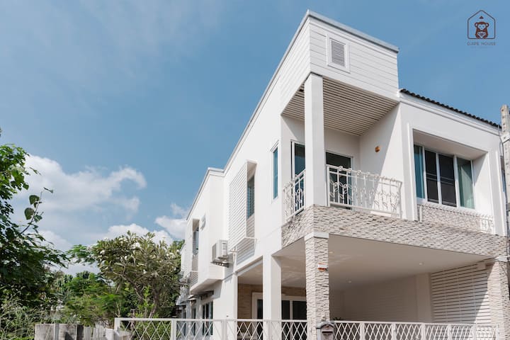 Childhood - Chiang Mai