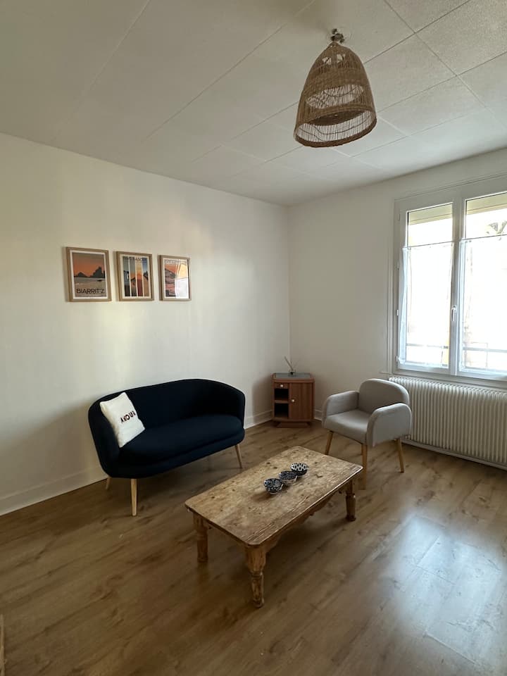 Joli Appartement Avec Terrasse - Lisieux