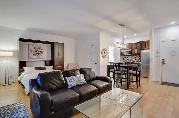 Hôtel à La Maison - Le Lion D'or #105 - Orford, QC