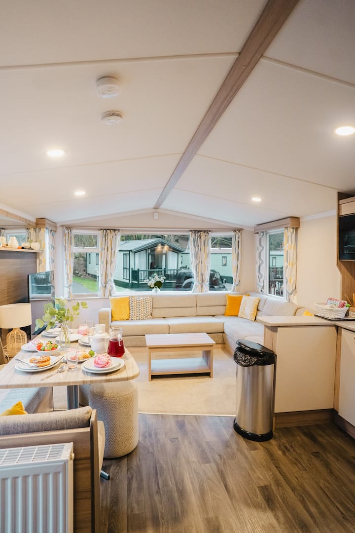 Beautiful Caravan On Windermere - White Cross Bay - Ambleside