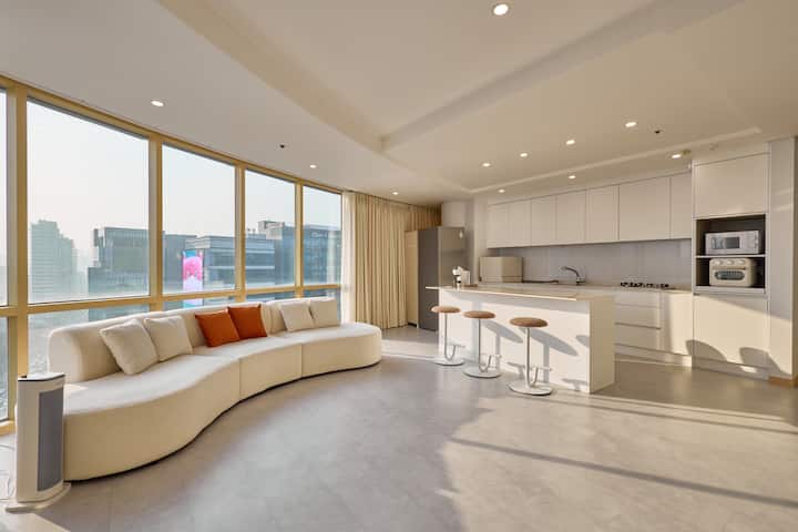 강남 펜트하우스/코엑스/강남시티뷰/초역세권/3br 2bt/공항 픽업 - Seúl