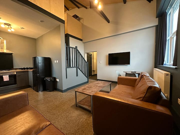 Two Bedroom Apartment- Free Private Parking - 뉴캐슬어폰타인