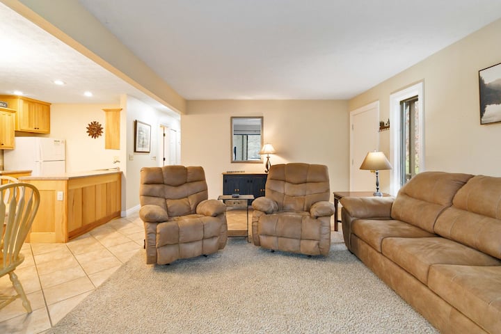 South Fork Sunrise (98-1)- Golf, Pool, Pickleball - Bronston, KY