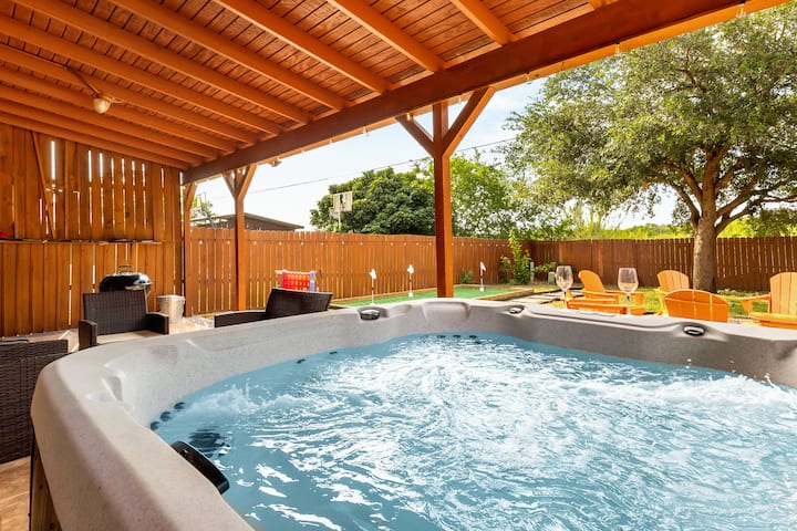 Hottub Gameroom Minigolf Near Seaworld Lackland - Briggs Ranch – San Antonio