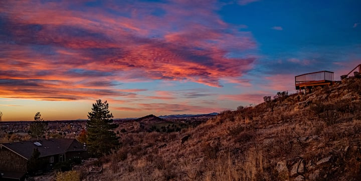 Mountain Views | Cliff Side | Decks | W. Loveland - Loveland, CO