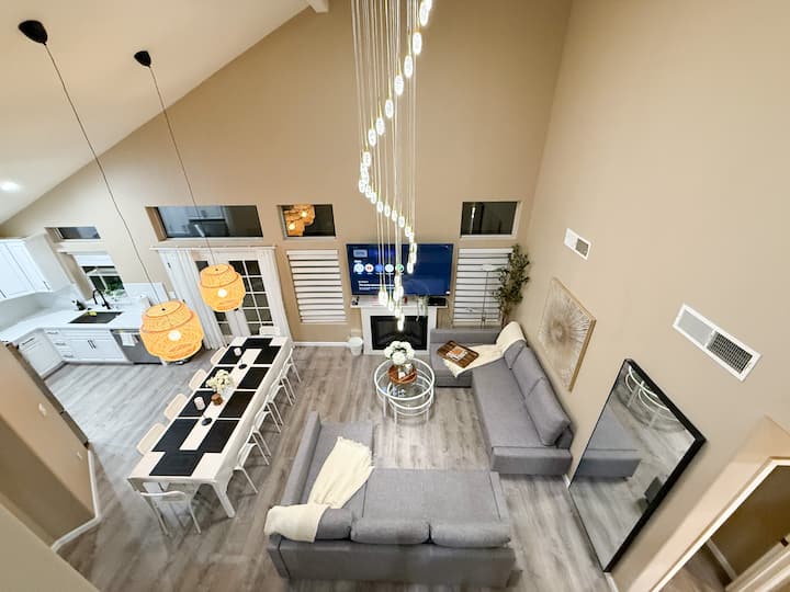 Remodeled Home 5b/3b  Near Strip All New Furniture - Las Vegas, NV