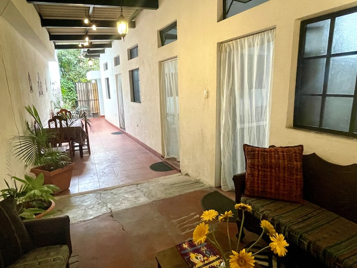 Casa Jebel In Antigua~walk To Center - Parramos