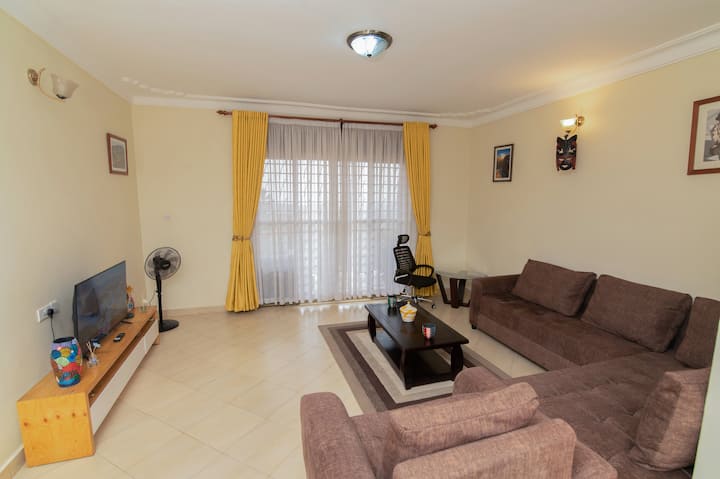 Peaceful Lake View Apartment - Uganda