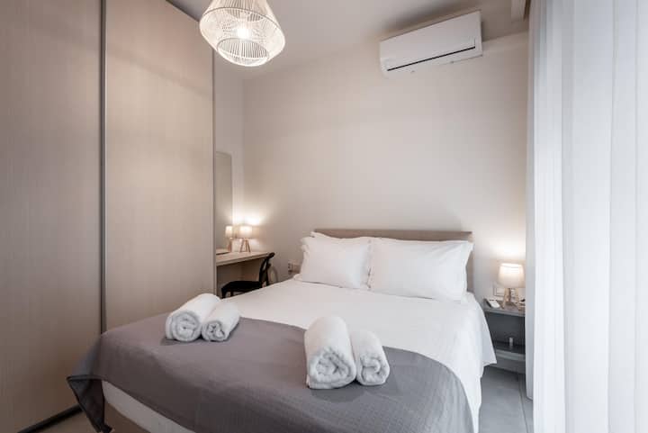 Harma City Living - Street View Economy Apartment - Chania