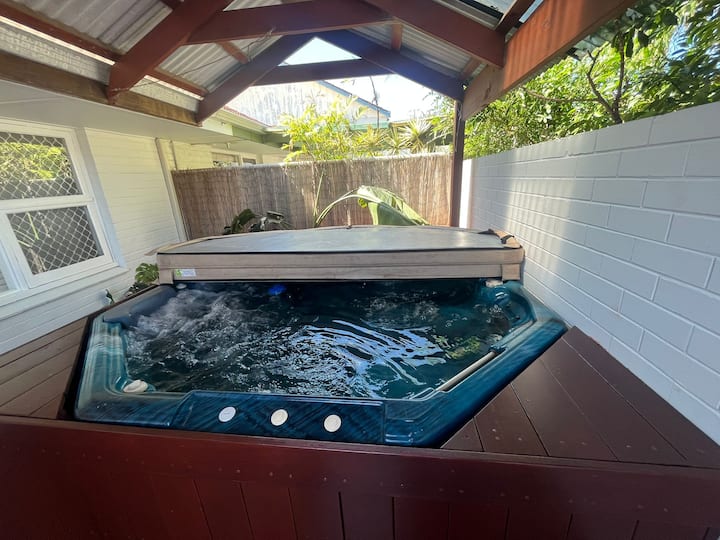 Walk To Beach! Scarborough 2 X 1 Villa W Jacuzzi! - Perth