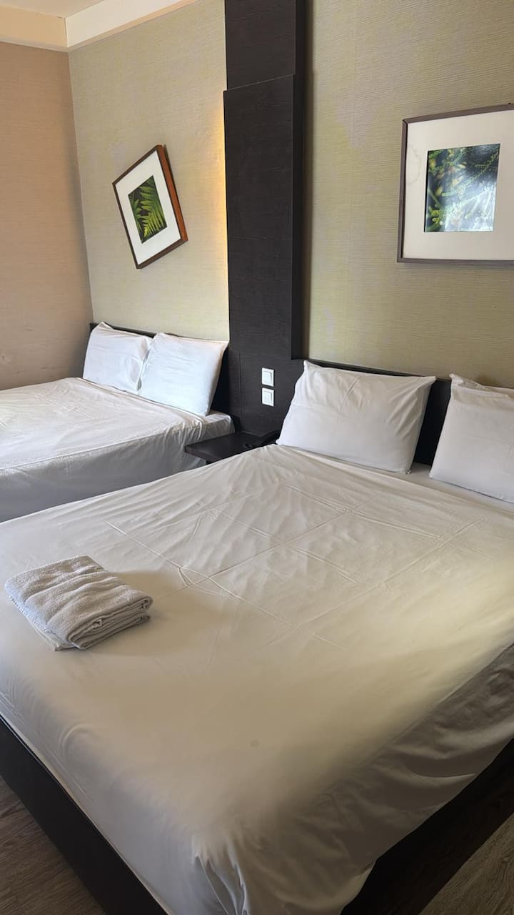 Family Room (2 Queen Beds And 1 Single Bed) - 新加坡