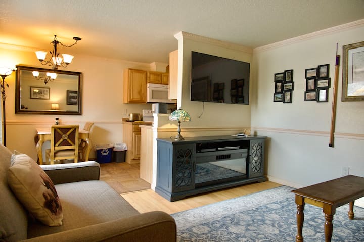 Yellowstone Gateway 1 Bedroom Kitchen Suite (#116) - Gardiner, MT