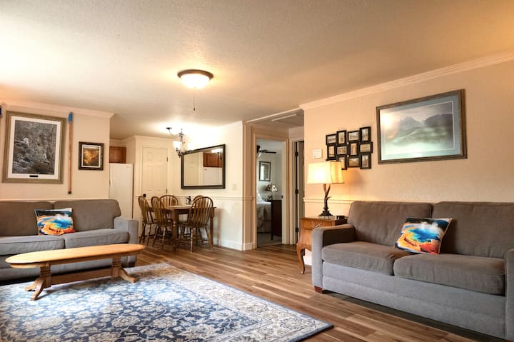 Yellowstone Gateway 2 Bedroom Ada Suite (#101) - Gardiner, MT