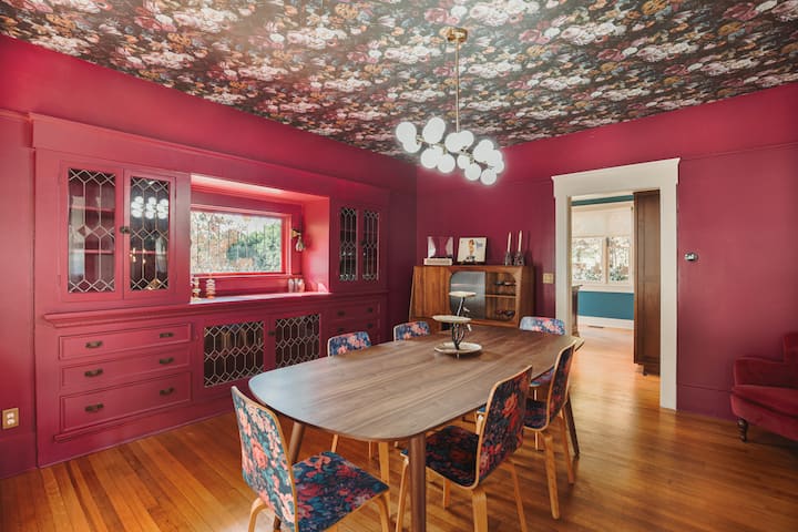 Gorgeous Eccentric Home With Cowboy Pool! - Coronado Island, CA