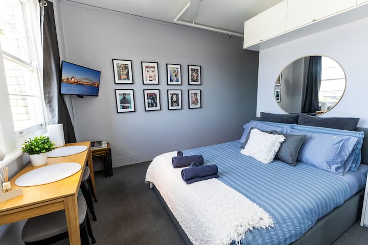 Affordable City Studio In Fantastic Location - Sydney