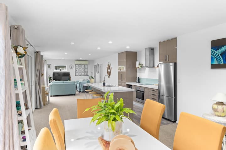 2 Bedroom & 2 Ensuite Apartment - Taupo