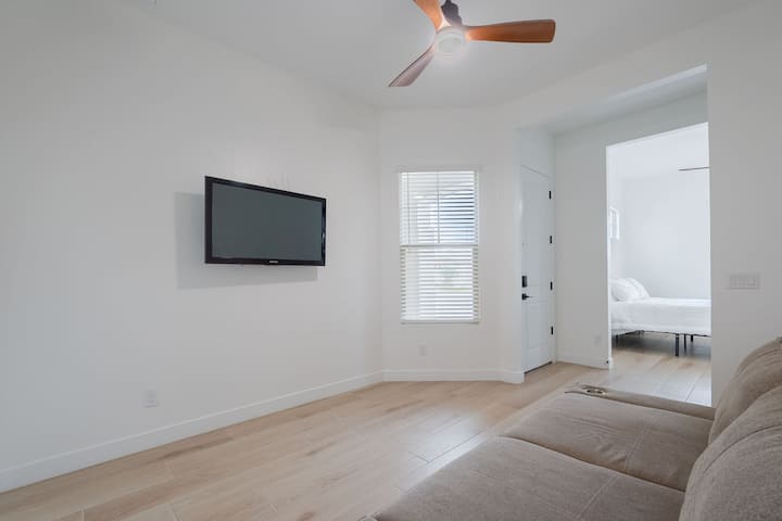 Glendale Studio - Glendale, AZ