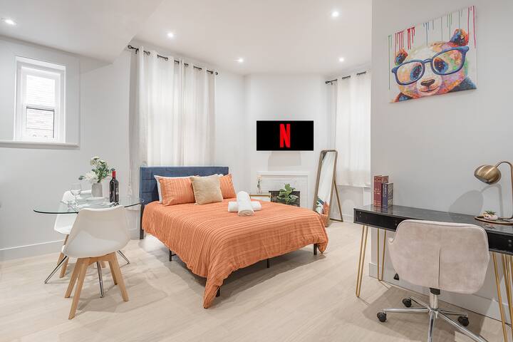Modern Downtown Unit | Dinning, Concordia & Metro - Lasalle