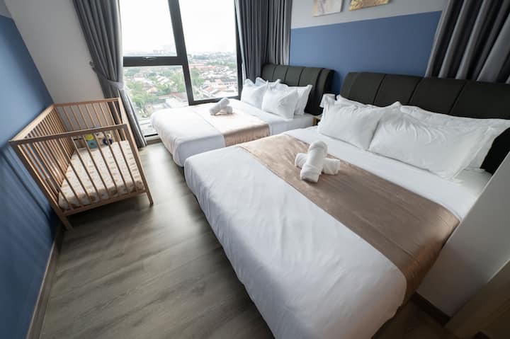 8-10p Family Baby Cot Mosaic Southkey Netflix Pc - Johor Bahru