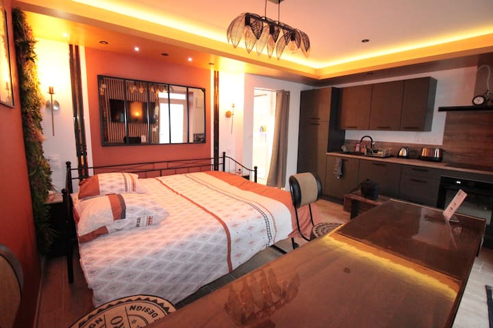 Luxury Studio. Parking Privée Sous Vidéo  -Netflix - Meuse