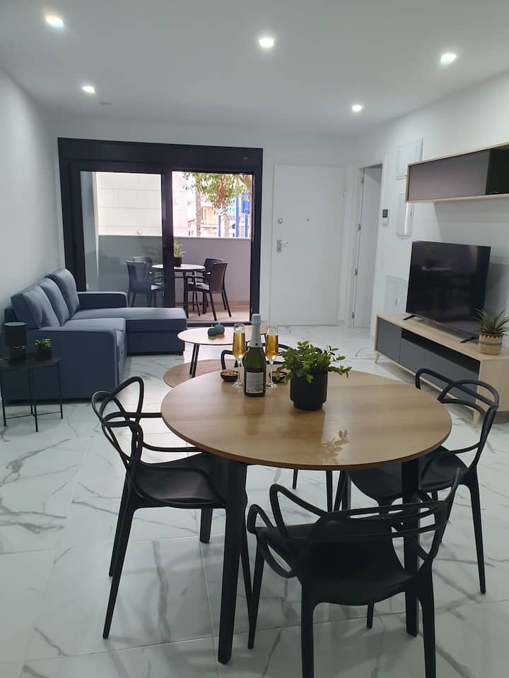 New Luxury Apartment | 200m From Center & Beach - Torrevieja