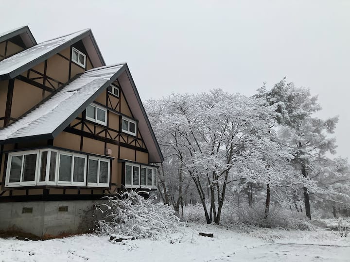 アスピリンスノーのAppi極上スキー体験 安比高原の1棟貸しコテージ - Iwate District