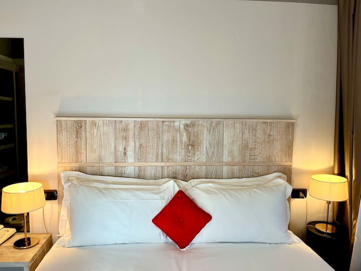 Double Room Church View | Hotel Alla Posta - Brusson