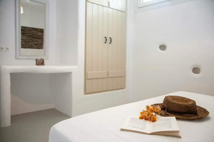 Earthly Two Bedroom Apartment With Garden View - 納克索斯島