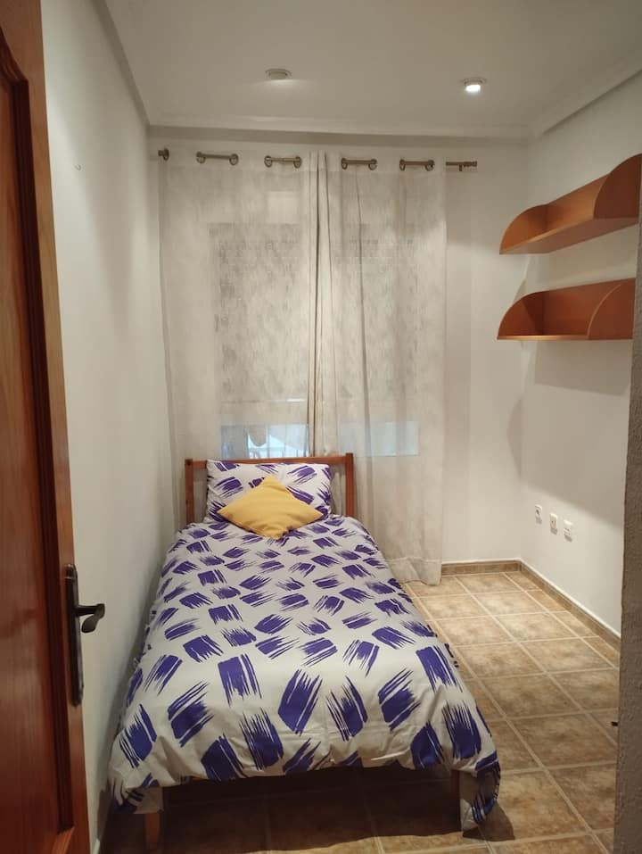 Habitación En Torrevieja Centro - Torrevieja