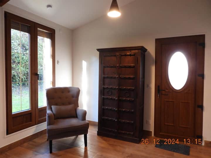 Iris Garden Cottage - Poissy