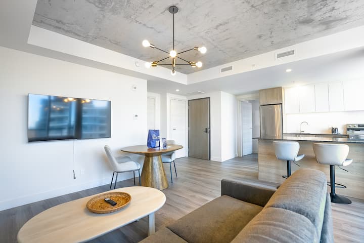 Premium Luxe Mtl Views 3403: Metro/gym/pool Access - Montreal