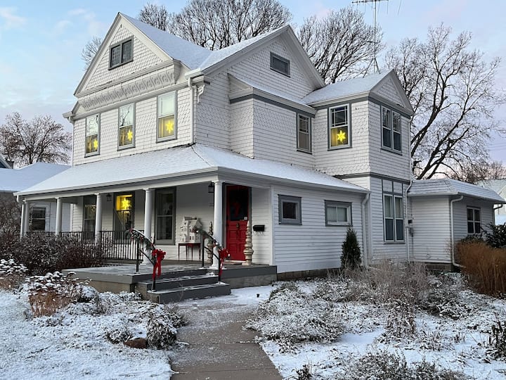 The Hawthorne House - Kearney, NE