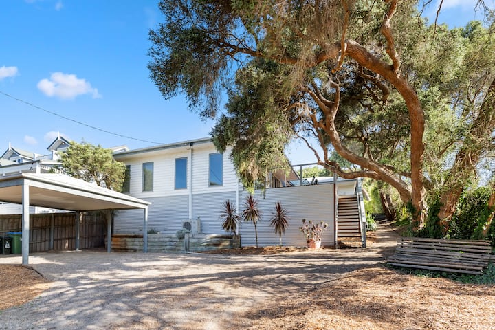 Menzies Backbeach Retreat By Rss - Portsea