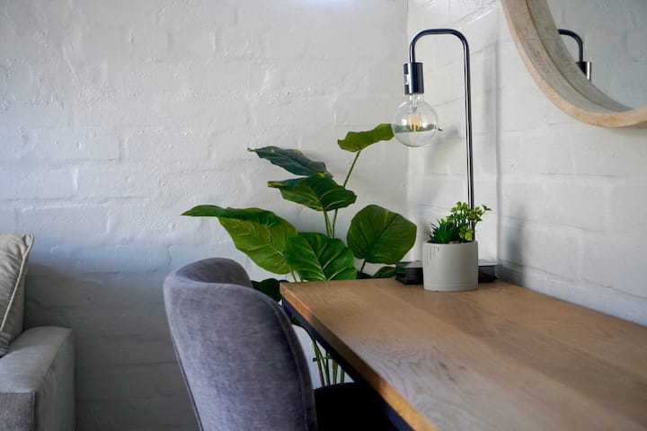 Courtyard Guesthouse With Private Outdoor Space - Onrus