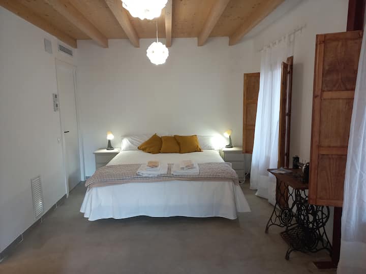 Habitació Triple Amb Lavabo - Igualada