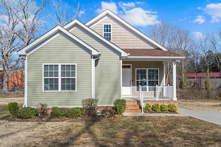 Charming Gastonia Escape 3br 2ba • New Furnishings - Gastonia, NC