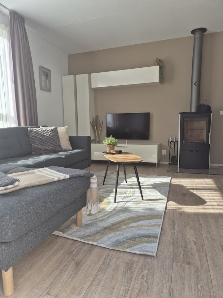 Cozy N°3 Hottub,  Houtkachel & Airco - Nijmegen