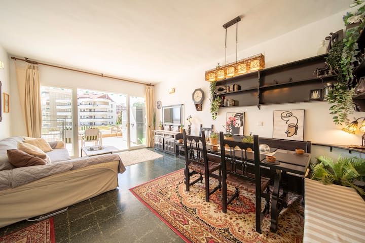 Sun-drenched, Sea-view Apartment With Giant Patio! - Fuengirola