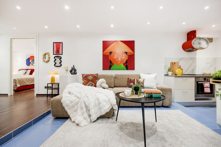 Artful Jacuzzi Loft By Gozsdu | Bold&creative Stay - Budapest