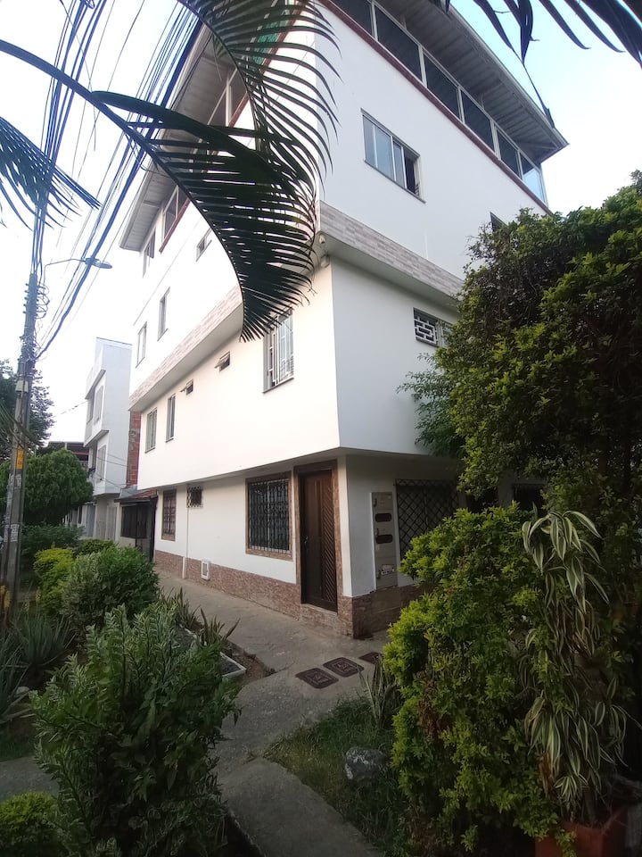 Apartamento Para Hospedar En Ciudadela Comfandi - 卡利