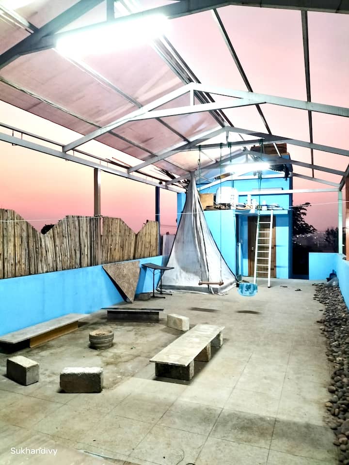 Sukhandivy Caves - Zen Loft Bed Rooftop Retreat - Bangalore