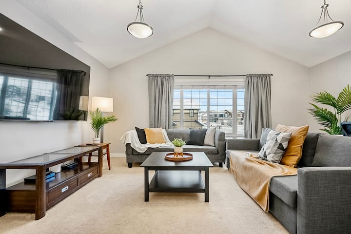 The Mask • 5bd • Movie Room • Kidfriendly - Calgary