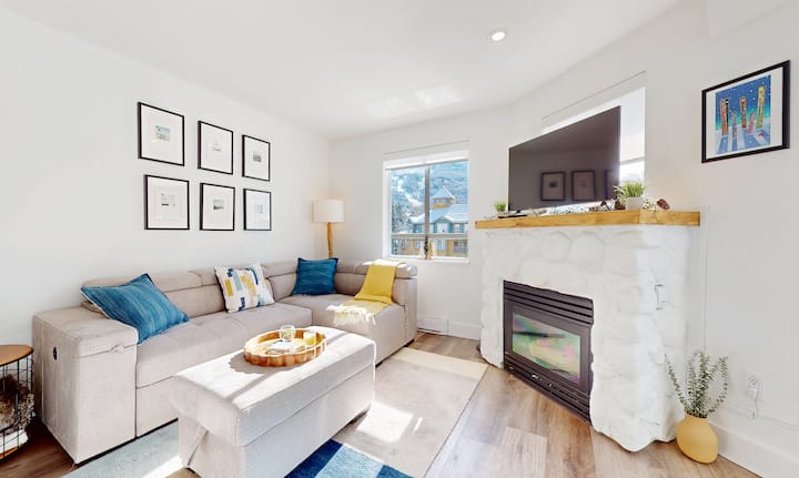 Heart Of Whistler | Hike, Dine&relax+free Parking - Whistler